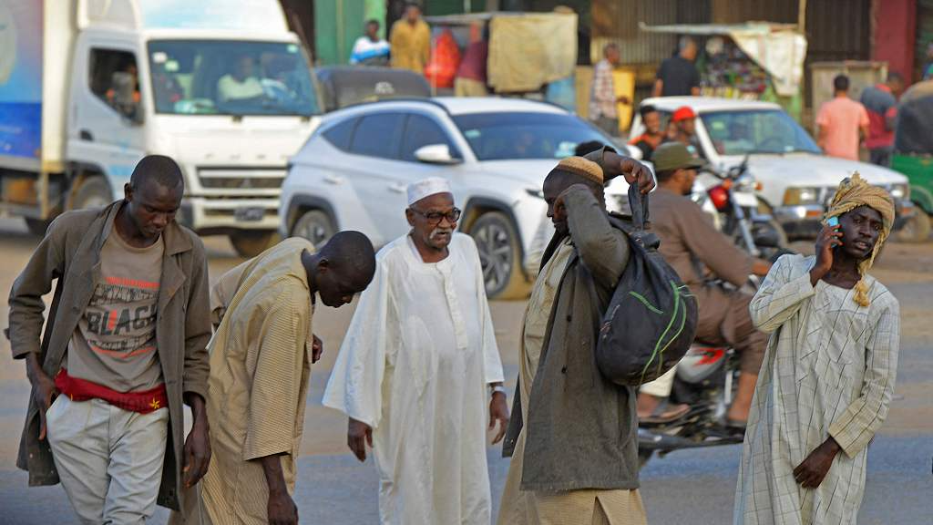 طرفا النزاع المسلح في السودان يوافقان على فتح مسارات آمنة للحالات